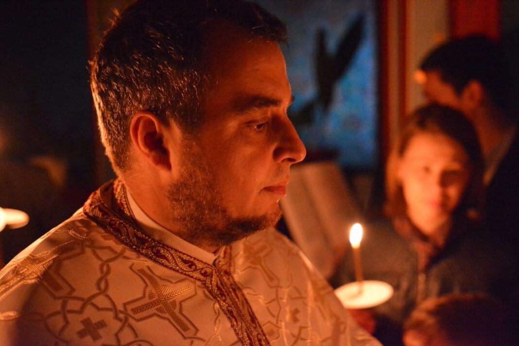 De 18 ani el este “medicul” de suflet al bolnavilor – Adrian Chelaru ...