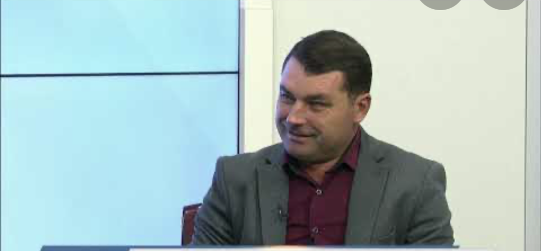 HALAL PRIMAR: "Da ce-ti mai trebuie bre pamant? Esti batrana! La ...