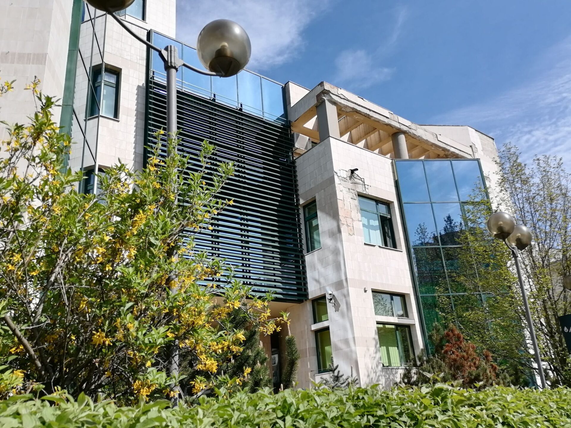 ApaVital isi mai construieste un sediu in Pacurari - 7est.ro - Cotidian ...