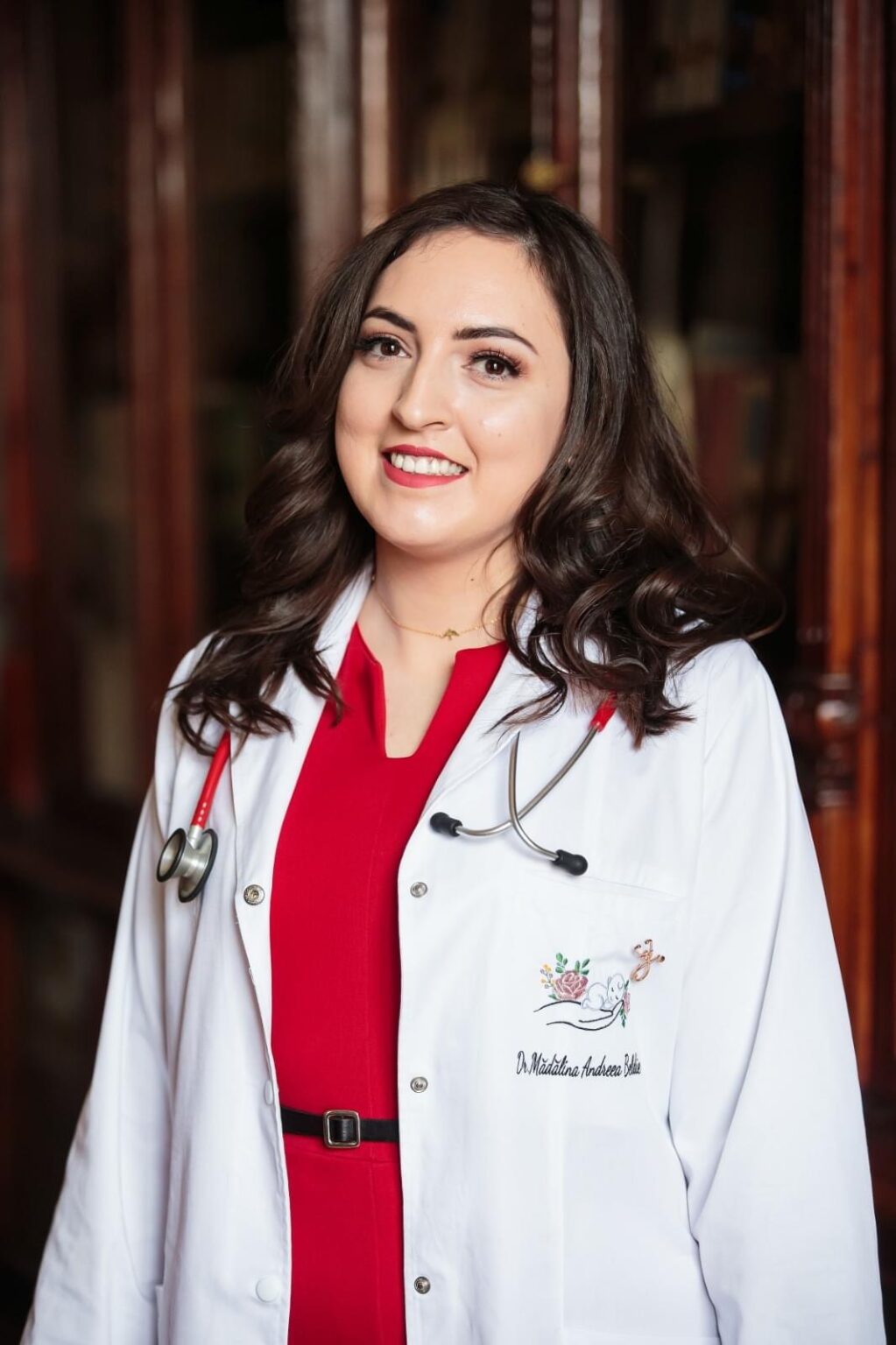 Elita UMF Iași. Mădălina Andreea Beldie este șef de promoție la ...