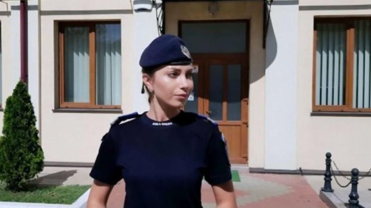 Nepoata interlopului Cosmos Tănase a lovit cu pumnul și piciorul o ...