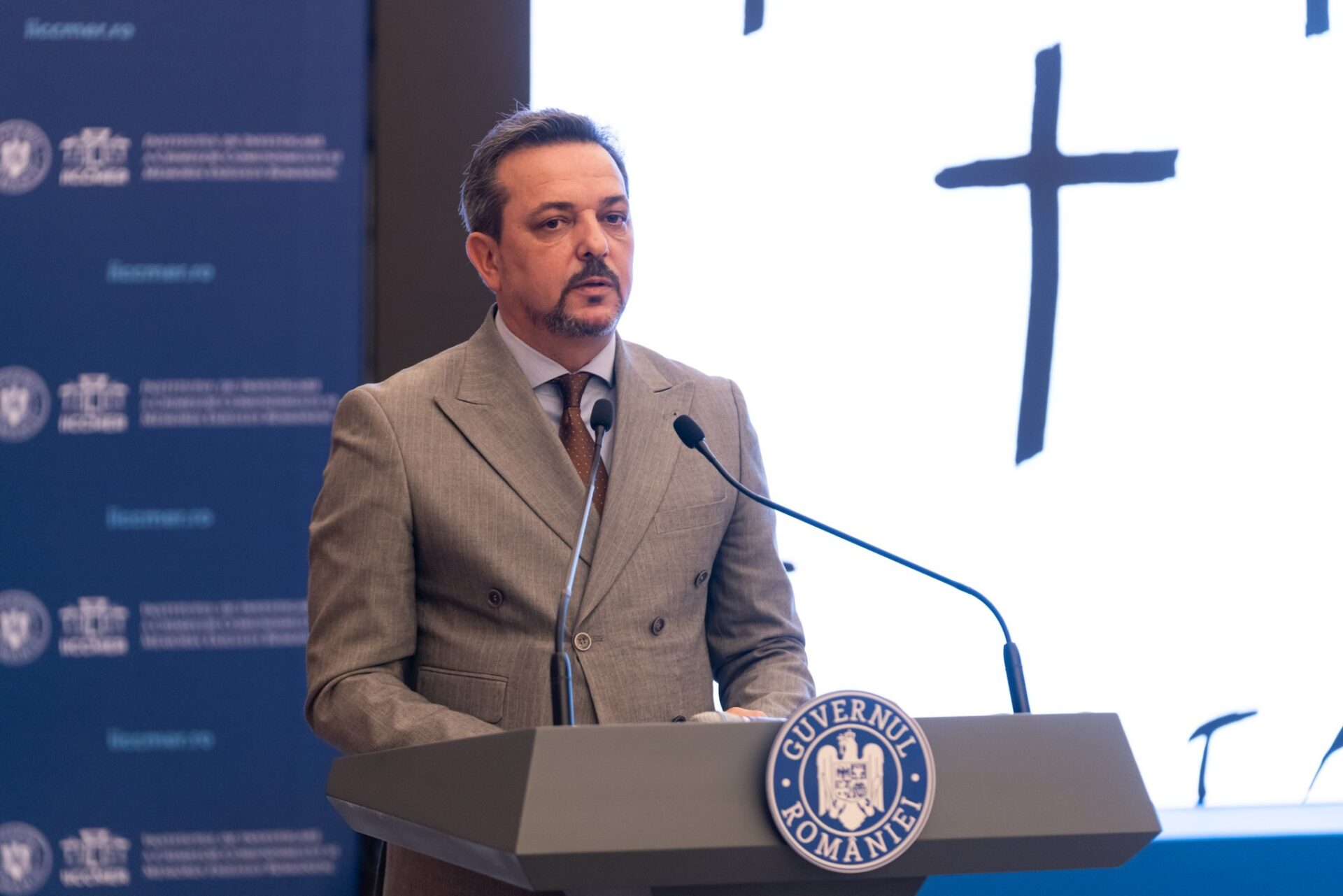 Daniel Șandru președintele executiv al IICMER și sondajul - 7est.ro ...